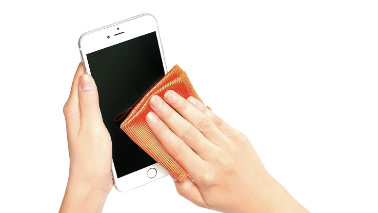 How to Clean Your Cellphone