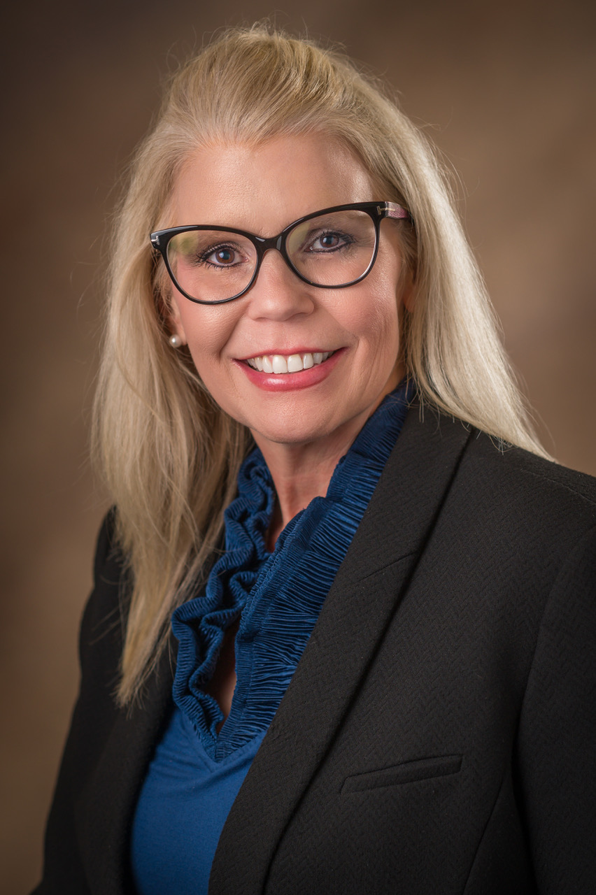 Executive Management Team | North Oaks